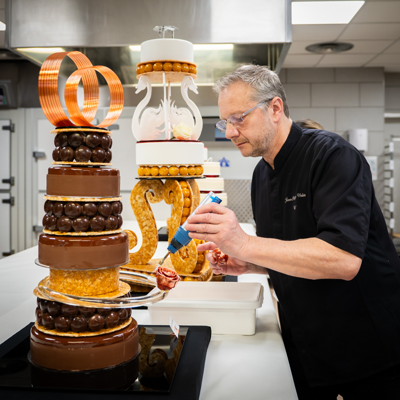 Jean Philippe Walser - Wedding Cakes / Wedding Croq' :: École Ducasse Jean Philippe Walser - Wedding Cakes / Wedding Croq' :: École Ducasse